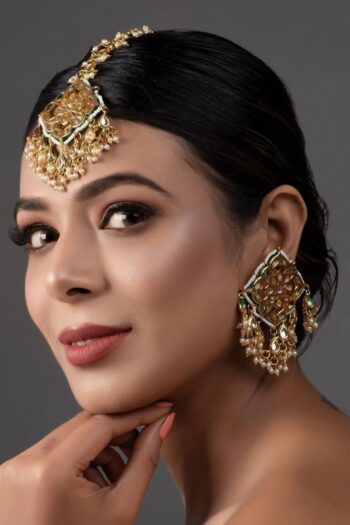 Stunning Types of Maang Tikas to Elevate Your Bridal Look! | Weddings ...
