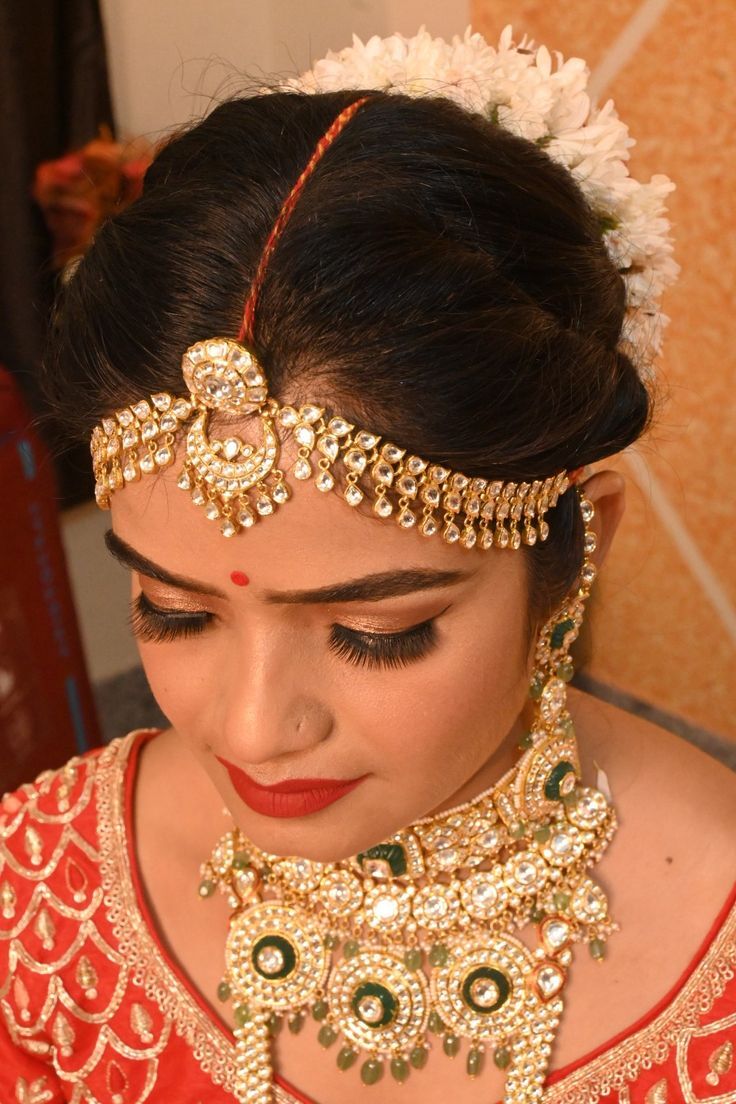 Stunning Types of Maang Tikas to Elevate Your Bridal Look! | Weddings ...
